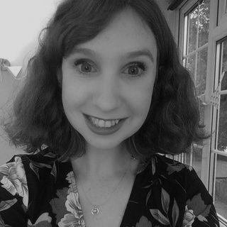 Hablemos Escritoras · Perfil de Escritora: Susannah Bailey